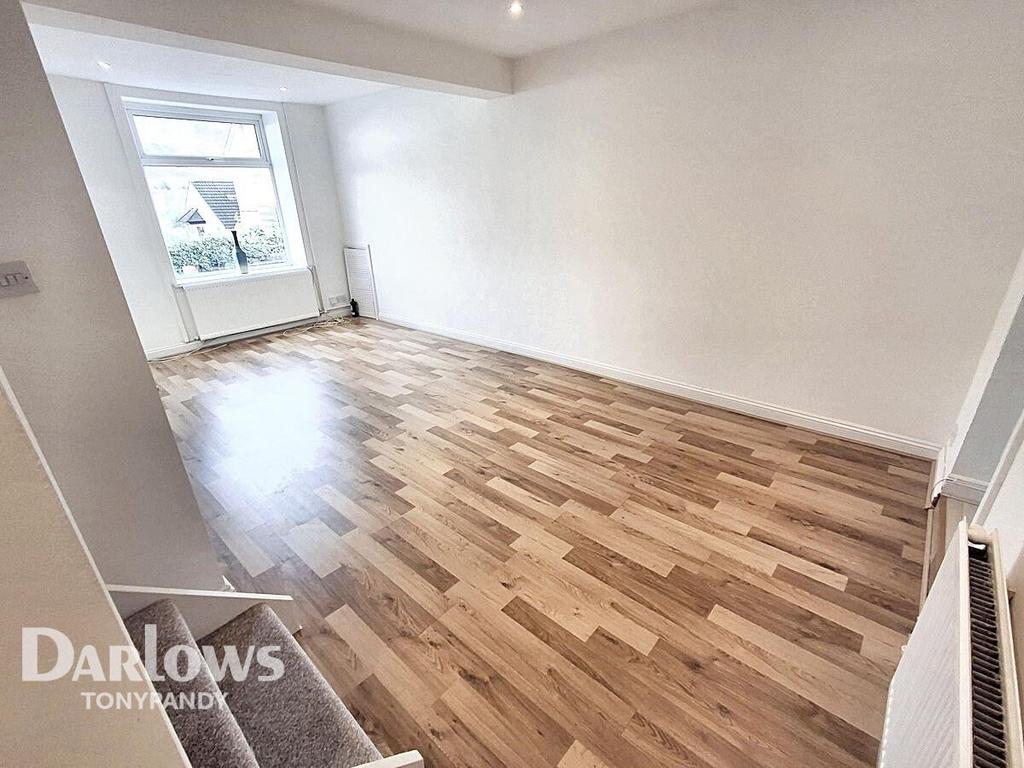 North Road, Ferndale CF43 4 3 bed terraced house - £110,000