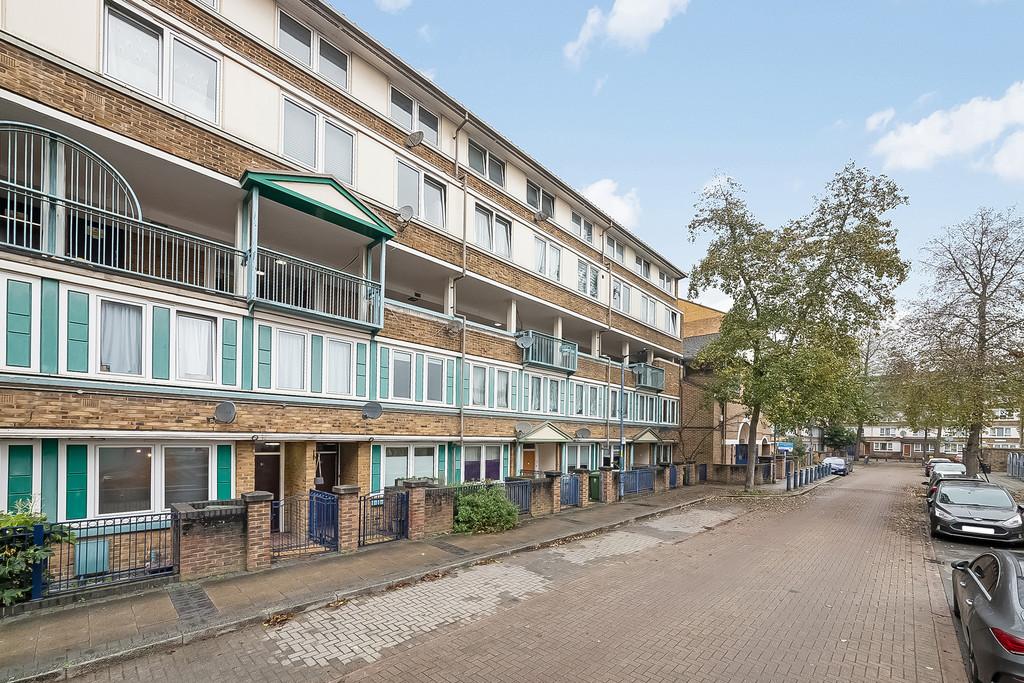 East Surrey Grove, Peckham, SE15 2 bed apartment for sale - £270,000