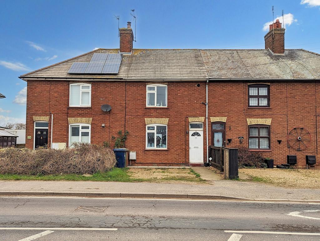Eastrea Road, Whittlesey... 3 bed terraced house for sale - £170,000