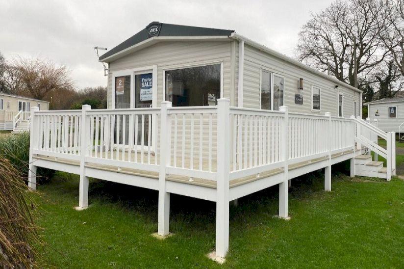 Solent Breezes Holiday Park... 2 bed static caravan - £54,995