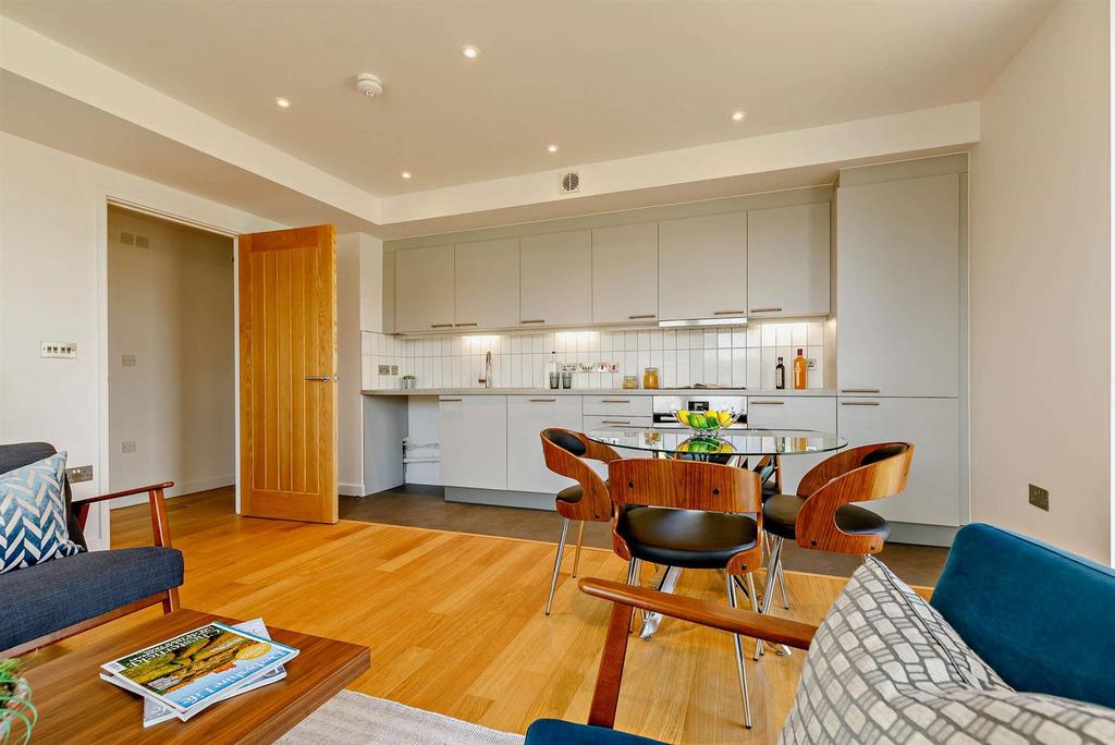 Spa Villas, Matlock DE4 2 bed apartment - £1,200 pcm (£277 pw)