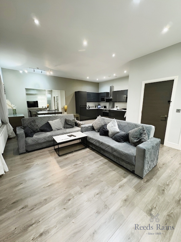 Water Street, Merseyside L2 2 bed apartment - £1,450 pcm (£335 pw)