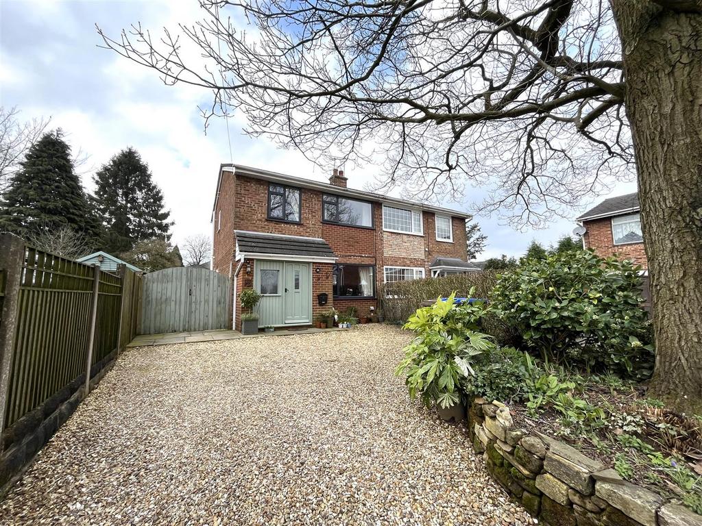 Blythe Mount Park, Blythe Bridge... 3 bed semi-detached house - £165,000