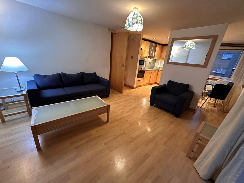 Easter Dalry Rigg, Edinburgh, EH11 2 bed flat to rent - £1,350 pcm (£ ...