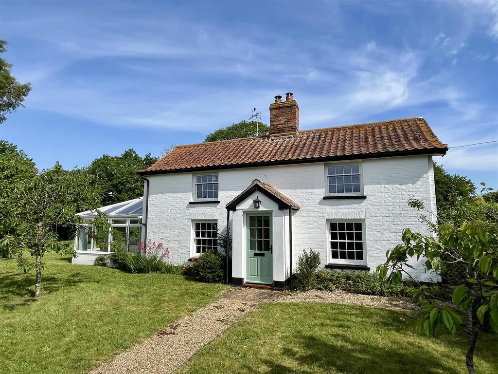 Eye IP21 4 bed detached house - £525,000
