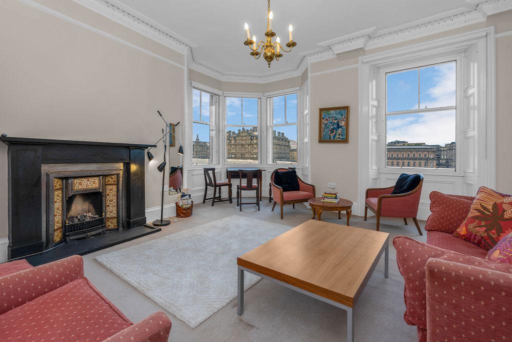 Jeffrey Street, Old Town, Edinburgh, EH1 2 bed flat - £1,850 pcm (£427 pw)