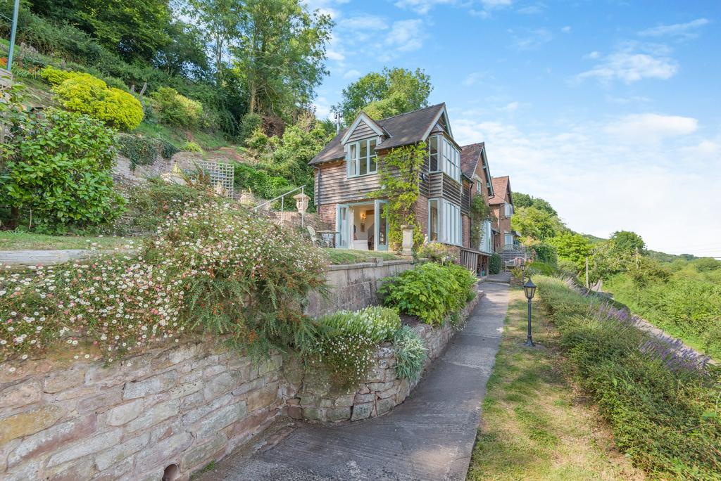 Hoarwithy, Hereford 3 bed semi-detached house - £500,000