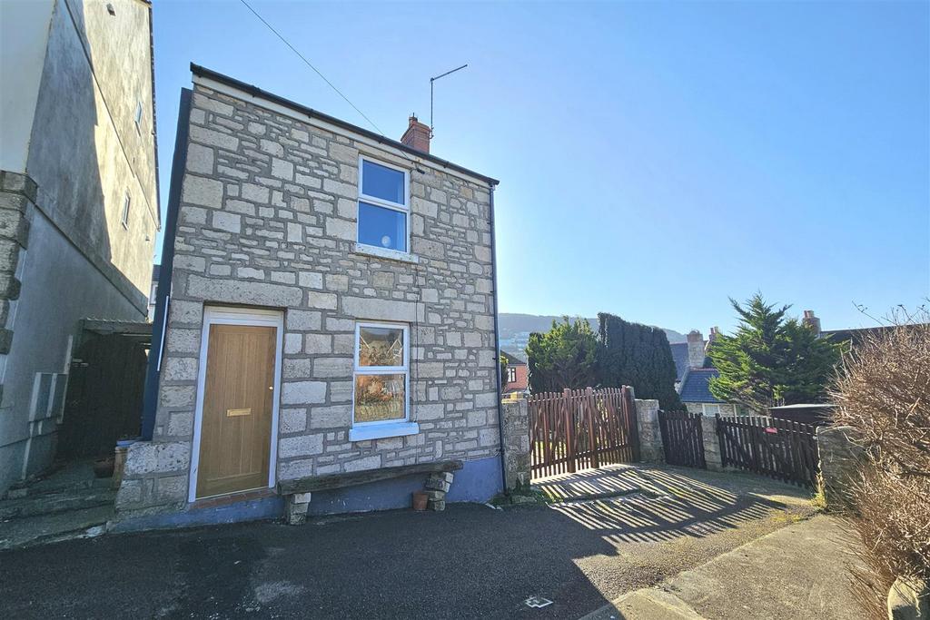 Artist Row, Portland 2 bed detached house - £240,000