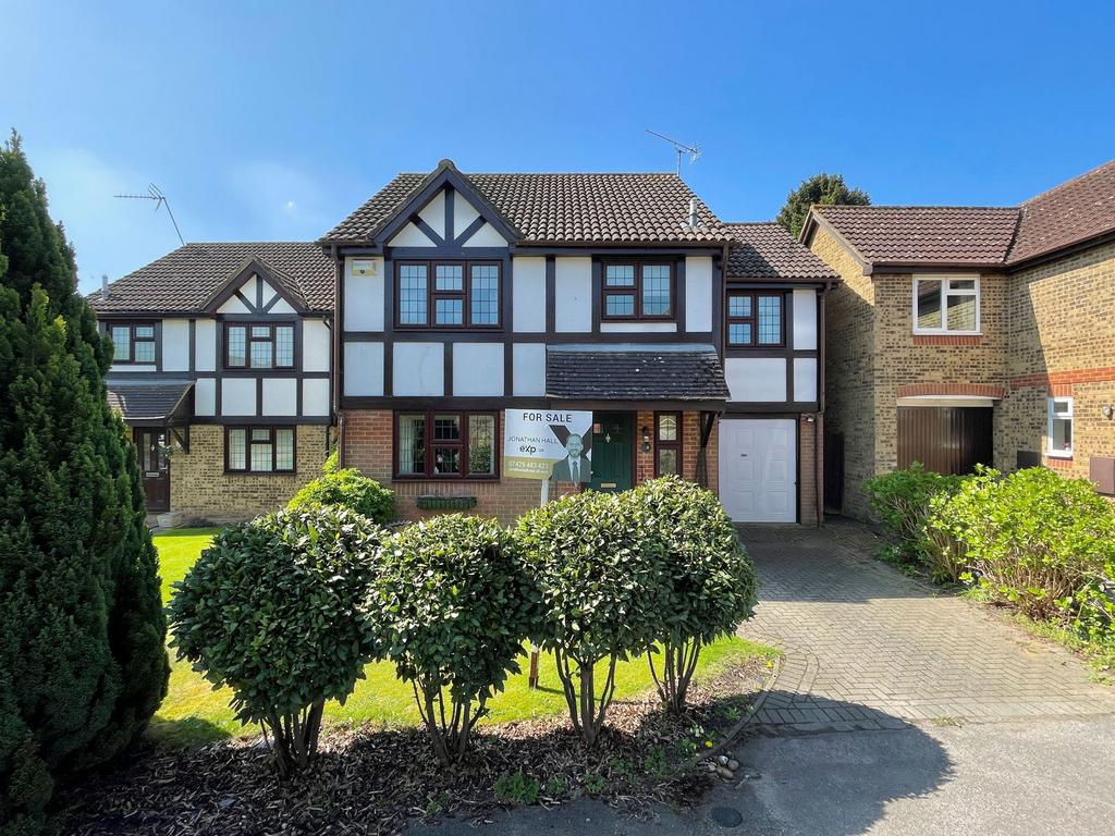 Eaglestone Close, Sevenoaks TN15 4 bed detached house for sale - £550,000
