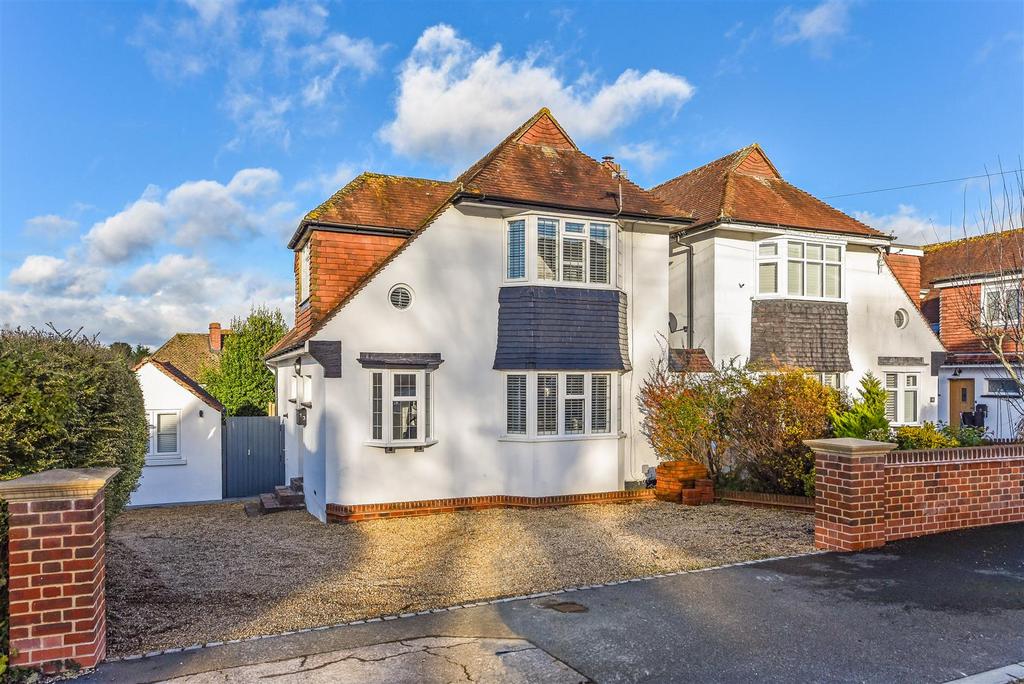 Widley, Hampshire 3 bed detached house for sale - £575,000