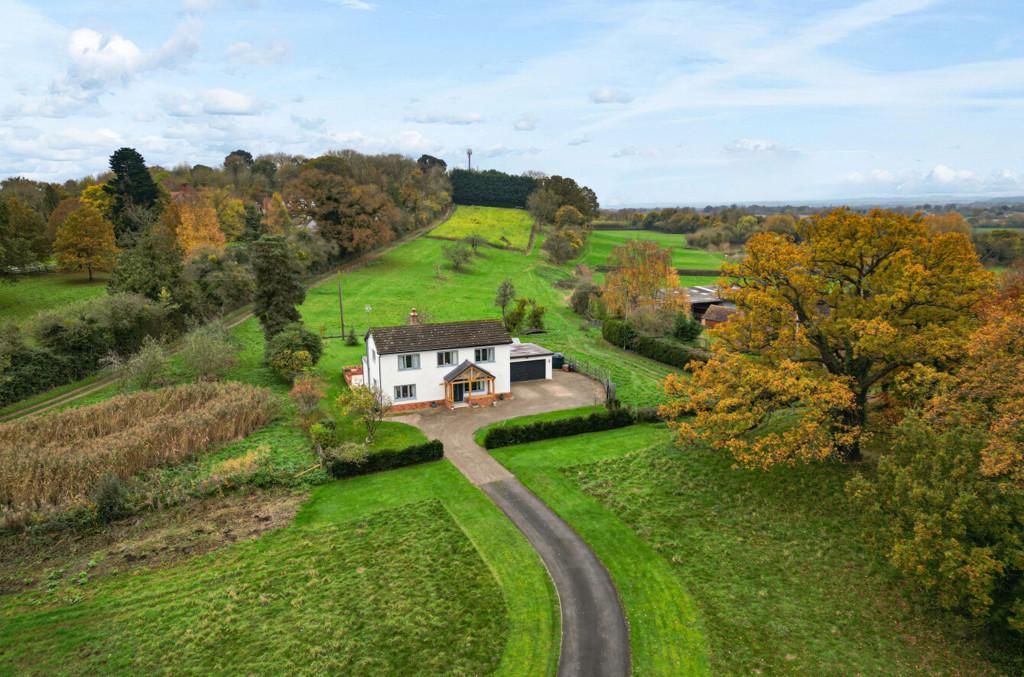 Bushley Green, Bushley, Tewkesbury 3 bed detached house - £800,000