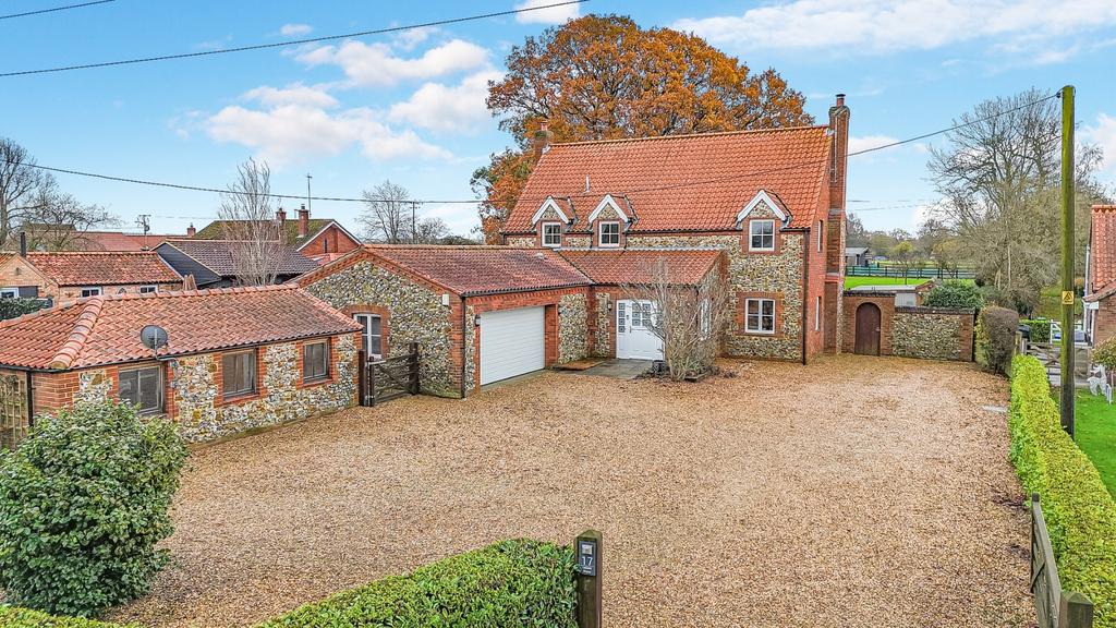 Leziate Drove, Pott Row 4 bed detached house for sale - £875,000
