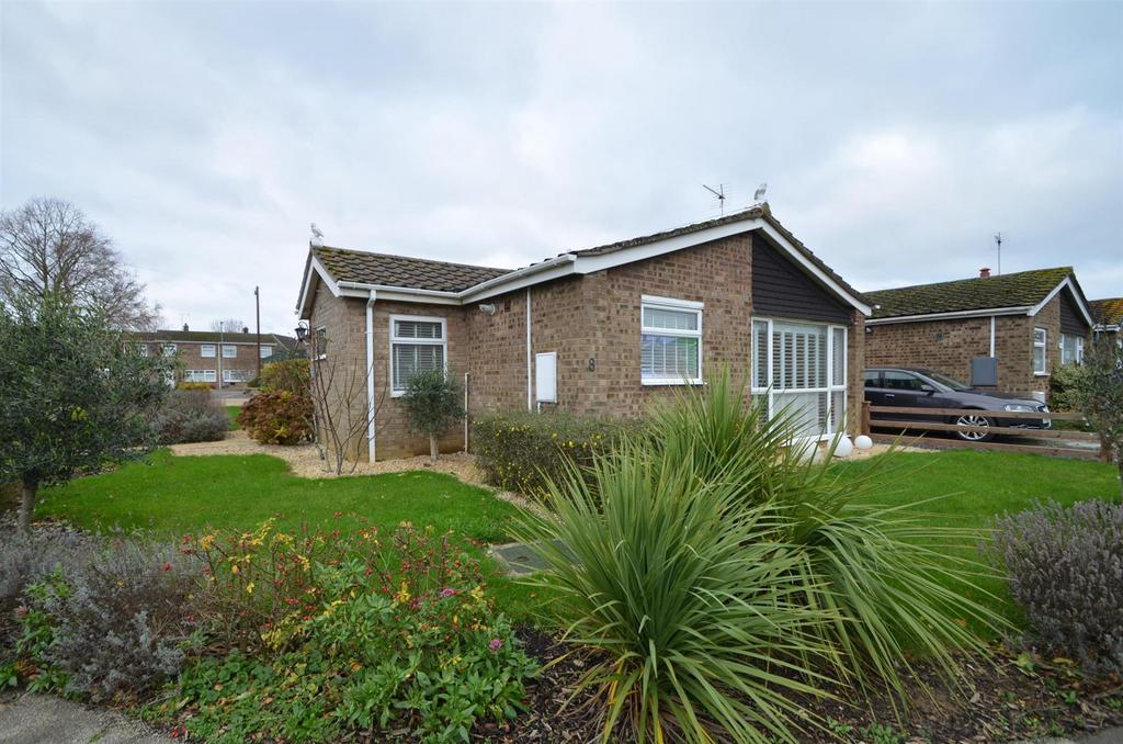 Yorke Way, Ely CB6 3 bed detached bungalow - £390,000