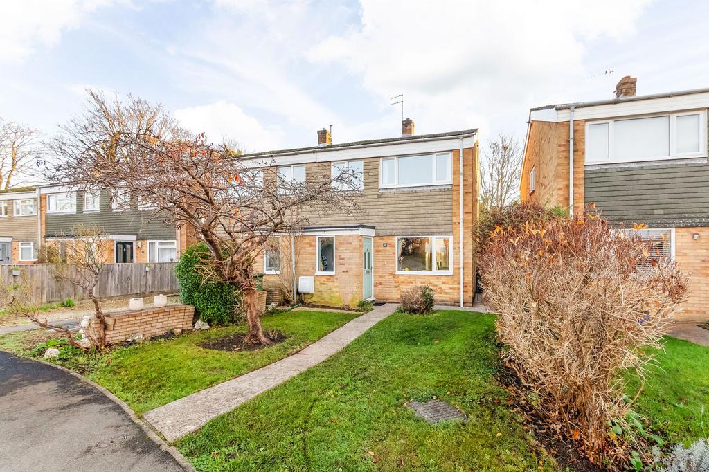 Gordon Drive, Abingdon OX14 3 bed semi-detached house for sale - £390,000