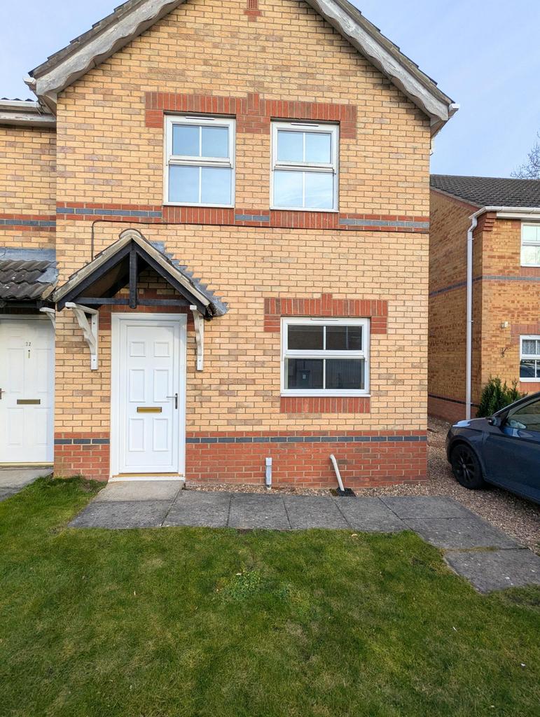 Fox Covert, South Hykeham, LN6 3 bed semi-detached house - £900 pcm (£ ...