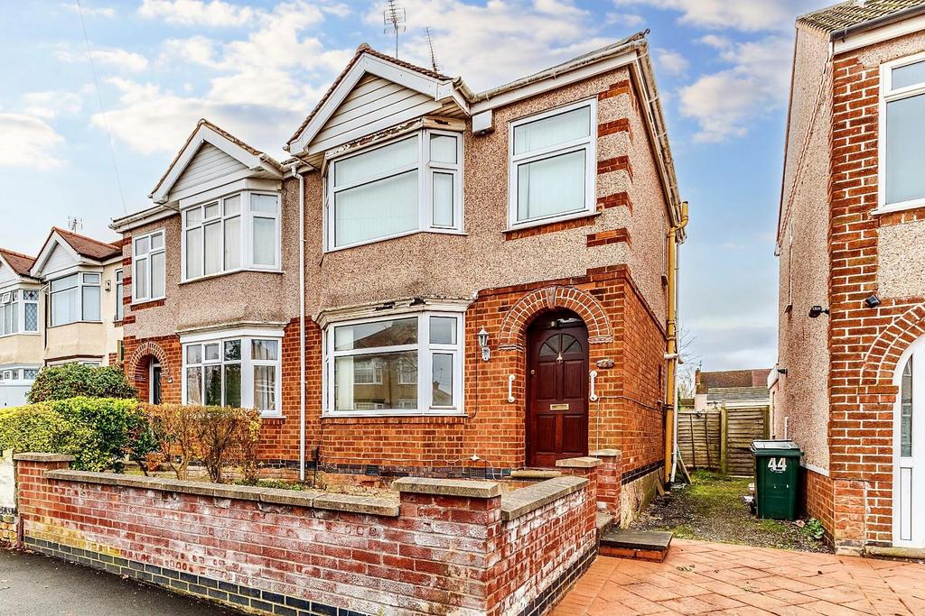 Oldham Avenue, Coventry CV2 2 bed semi-detached house - £160,000