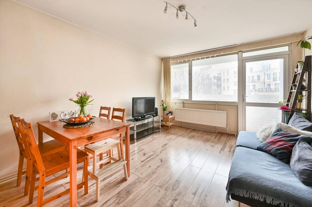 Freston Road, North Kensington... 1 bed flat - £350,000