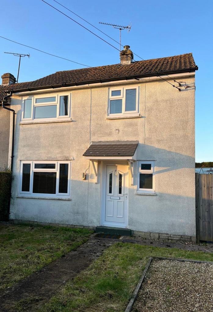 Glebe Road, Minchinhampton, Stroud, GL6 3 bed house - £1,300 pcm (£300 pw)