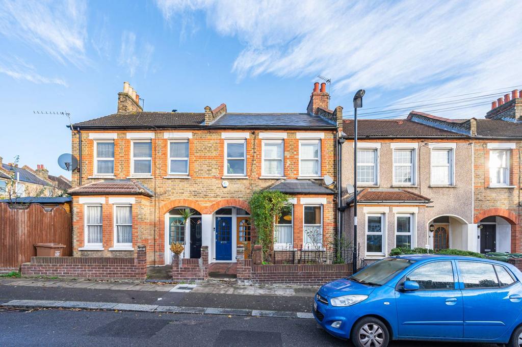 Rubens Street, Catford, London, SE6 1 bed maisonette to rent - £3,034 ...
