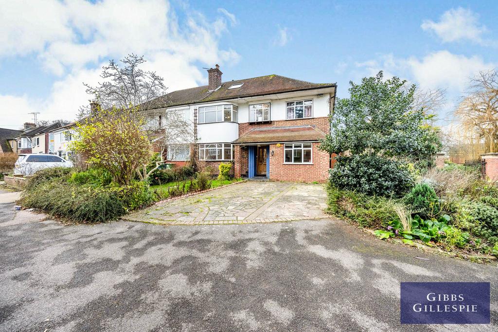 Rayners Lane, Pinner 6 bed semi-detached house - £3,500 pcm (£808 pw)