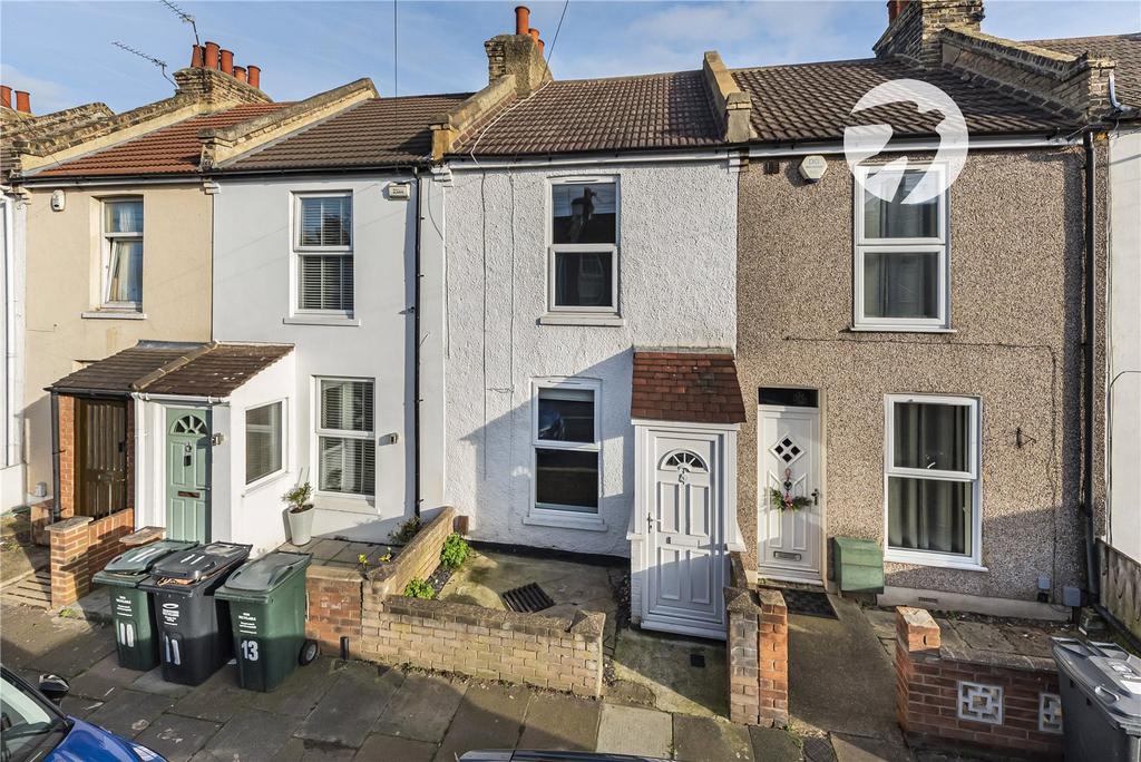 Howard Road, Dartford, Kent, DA1 2 bed terraced house for sale - £300,000