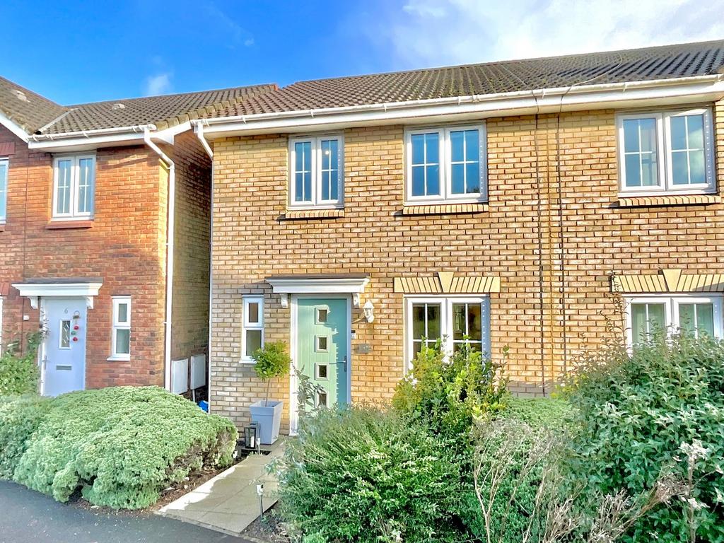 Grayson Way, Cwmbran NP44 3 bed end of terrace house - £260,000