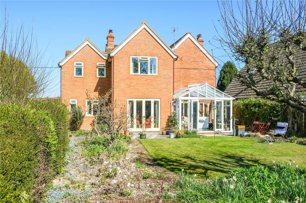 Aldermaston Road, Pamber End, Tadley... 5 bed detached house for sale ...