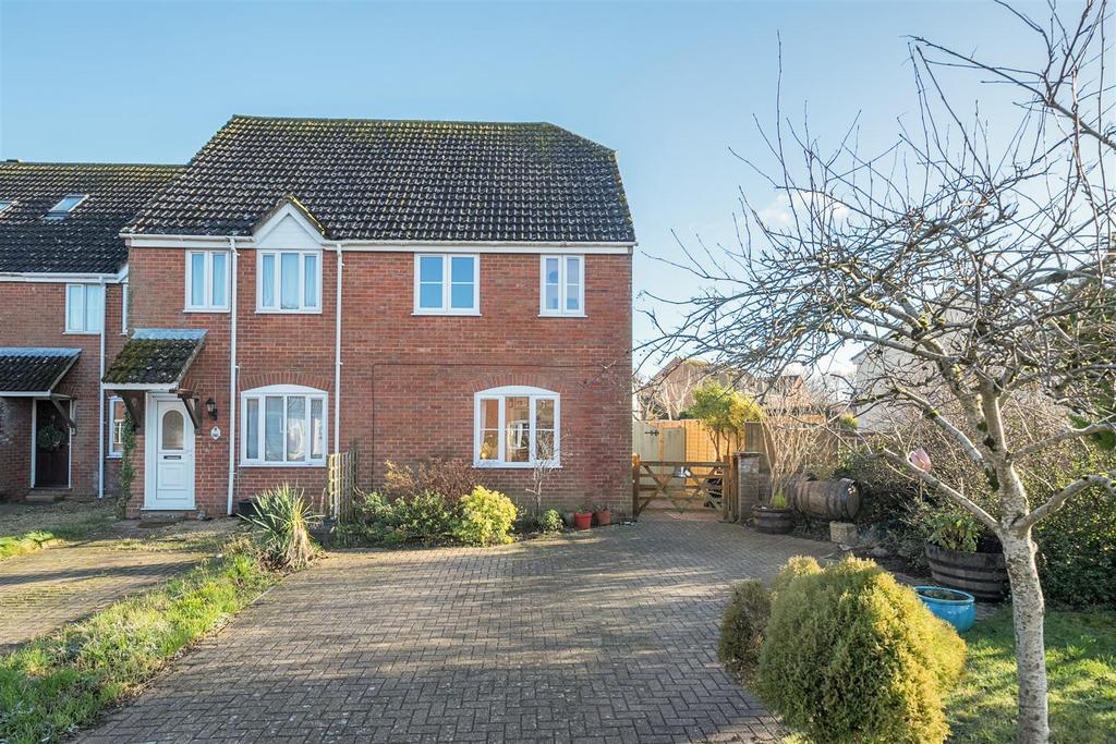 Sands Close, Rowde, Devizes 3 bed end of terrace house for sale - £297,500