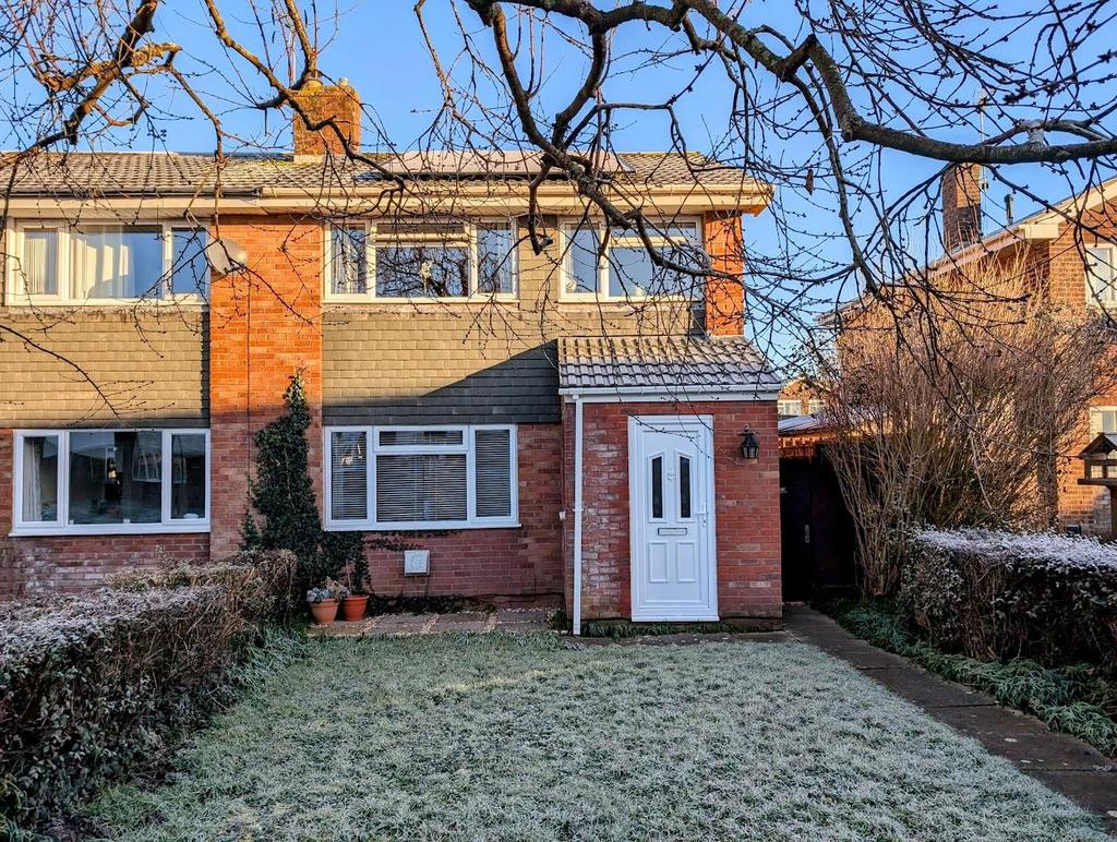 Merlin Way, Chipping Sodbury, Bristol 3 bed semi-detached house - £315,000