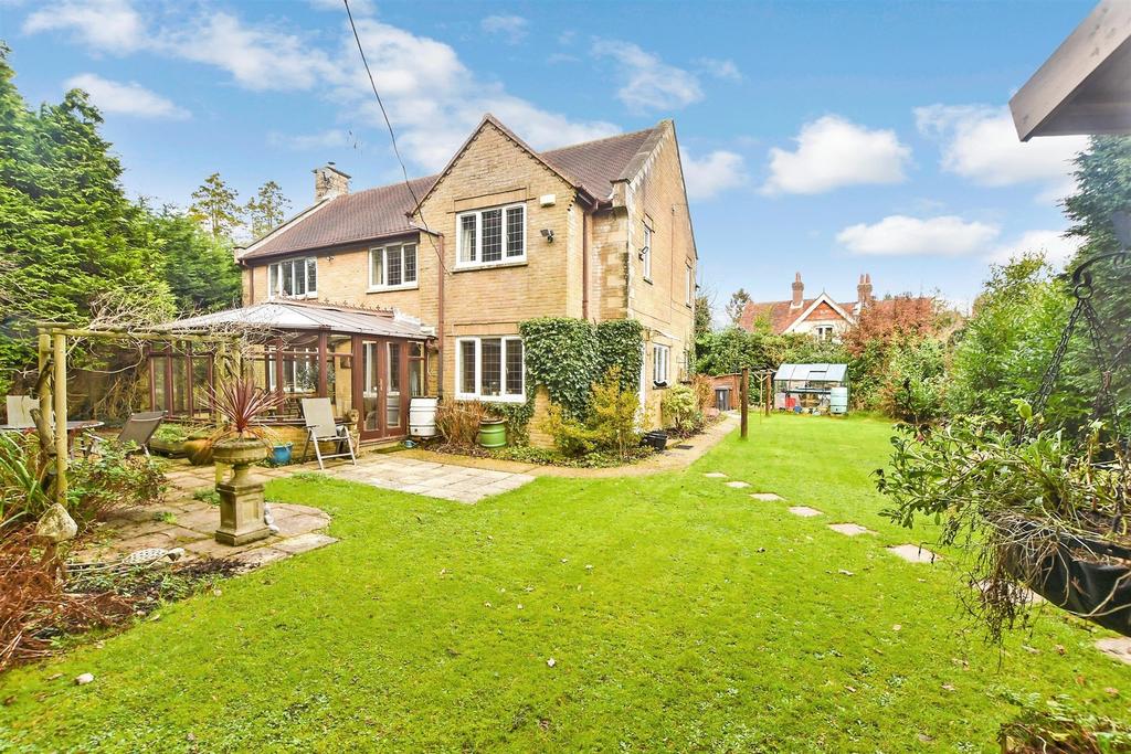 Warren Road, Crowborough, East Sussex 4 bed detached house for sale - £ ...