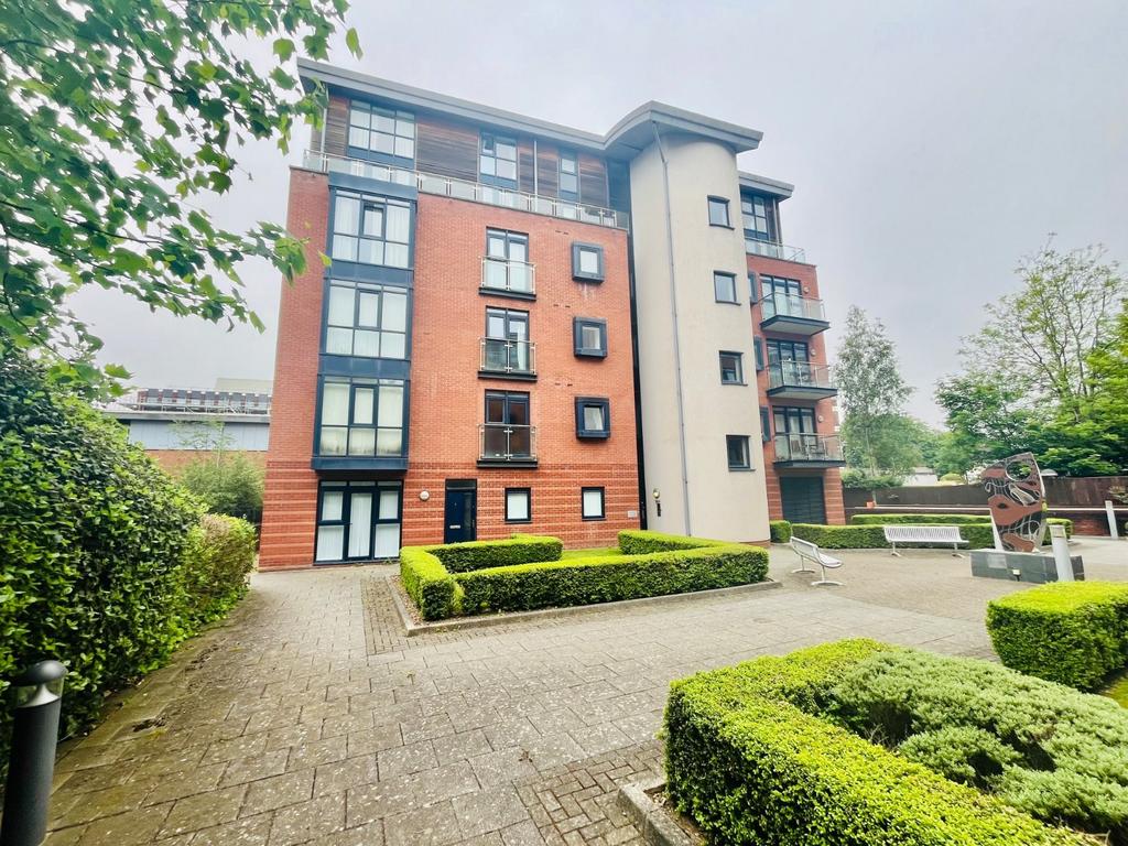 Union Road, Solihull, West Midlands, B91 2 bed flat - £1,250 pcm (£288 pw)