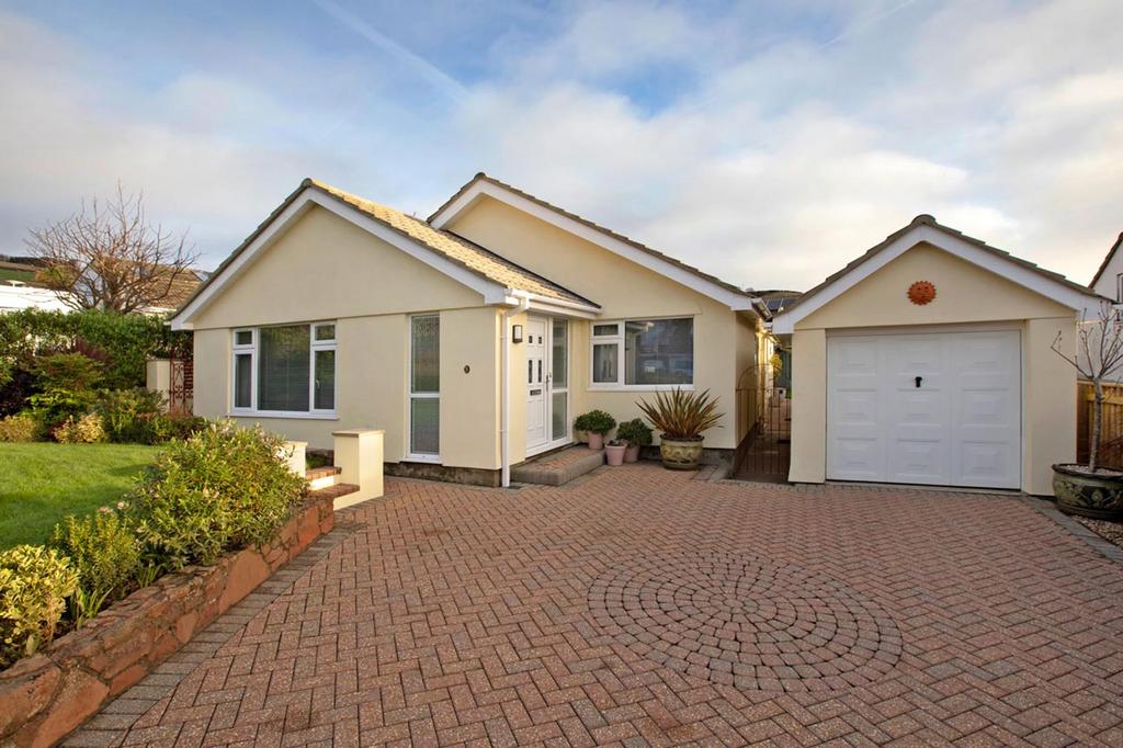 Bishops Avenue, Bishopsteignton, TQ14 3 bed detached bungalow - £595,000