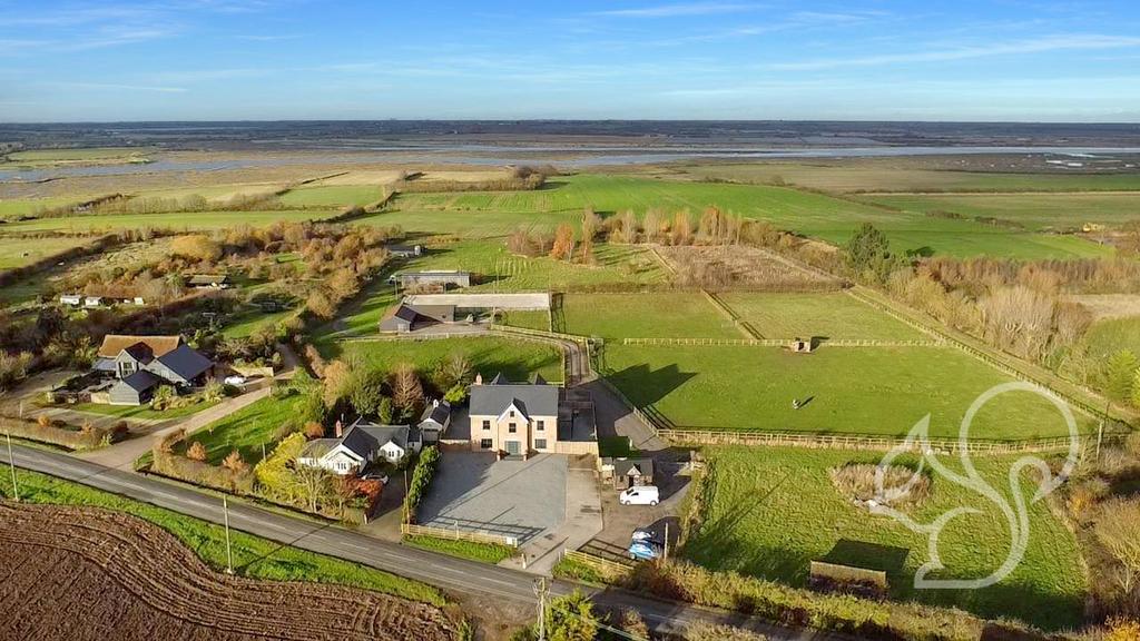 East Mersea Road, West Mersea CO5 5 bed detached house for sale - £ ...