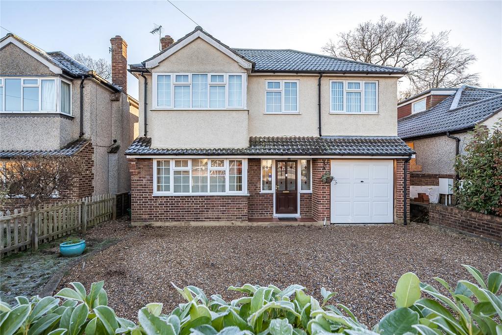 Franklands Drive, Surrey KT15 4 bed detached house - £799,950