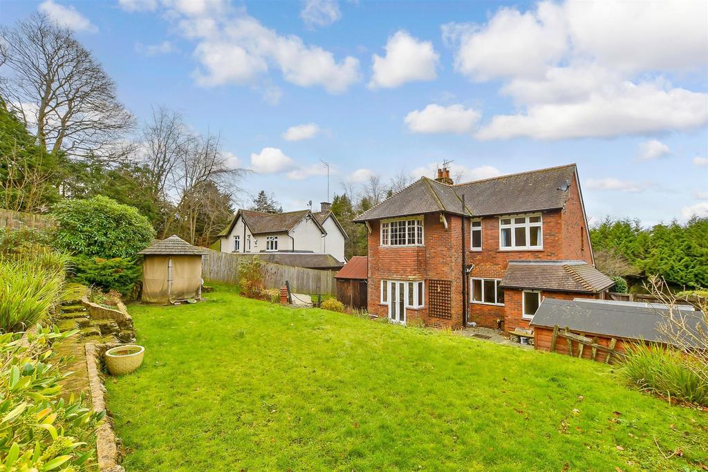 Deepdene Avenue, Dorking, Surrey 4 bed detached house for sale - £850,000