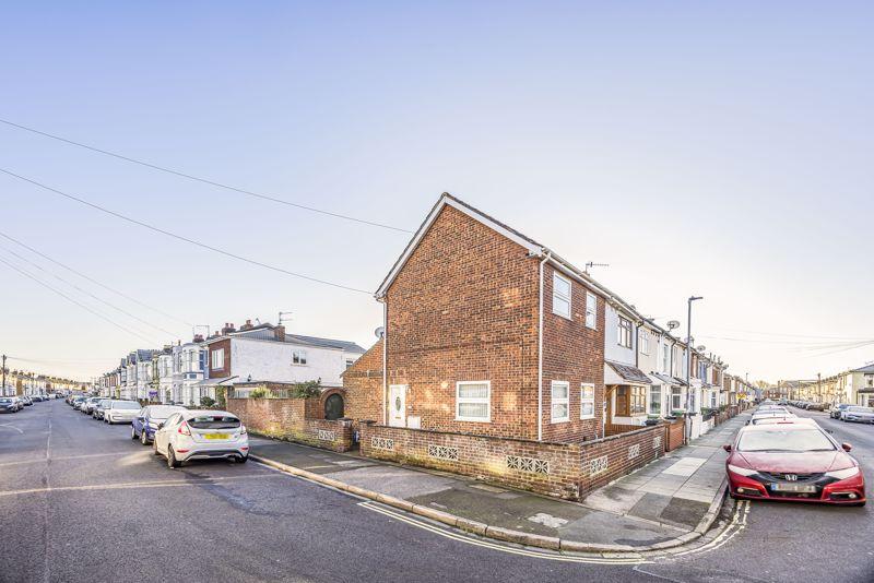 Carnarvon Road, Copnor 2 bed terraced house for sale - £250,000
