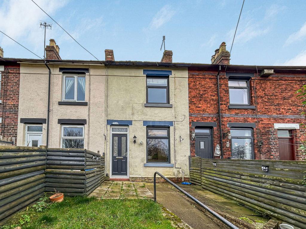 Inkerman Terrace, Leek ST13 2 bed cottage for sale - £140,000