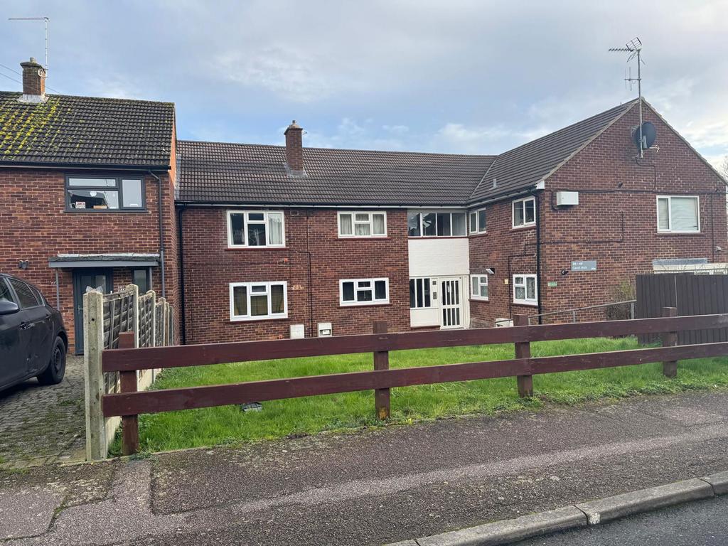 Cavell Walk, Stevenage SG2 1 bed flat - £1,050 pcm (£242 pw)