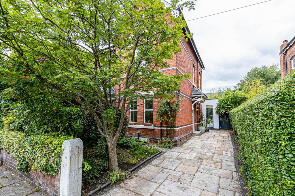 Chequers Road, Chorlton, Manchester, M21 5 bed semi-detached house - £ ...
