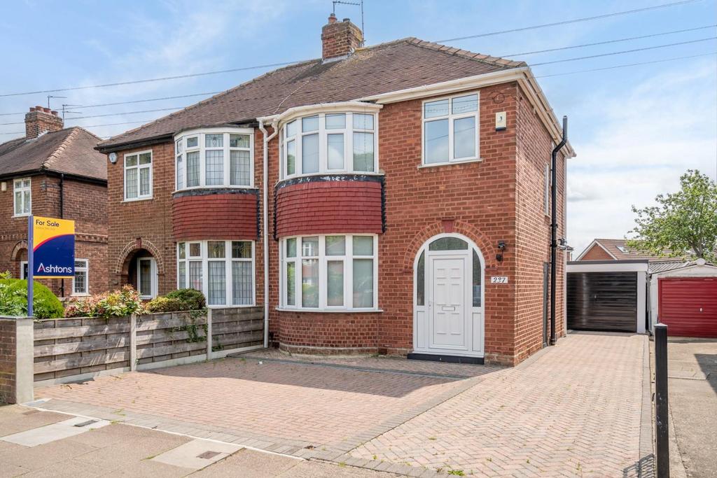 Hamilton Drive West, Holgate, York 3 bed semi-detached house for sale ...