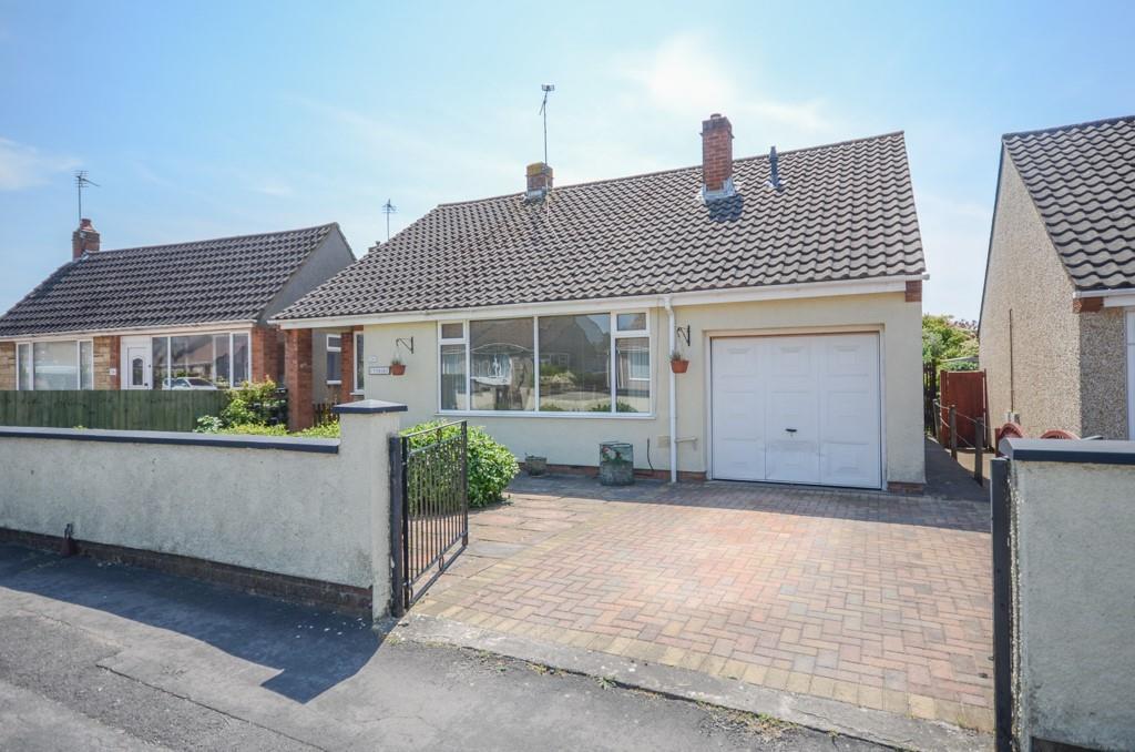 Boscombe Crescent, Downend, Bristol... 2 bed detached bungalow - £400,000