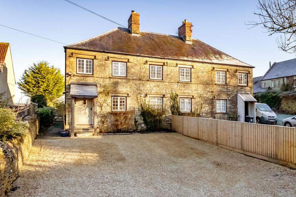 Chippenham SN14 3 bed cottage - £425,000
