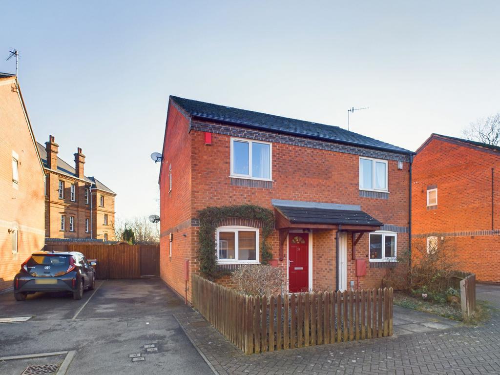 Bennett Street, Nottingham NG3 2 bed semi-detached house - £210,000
