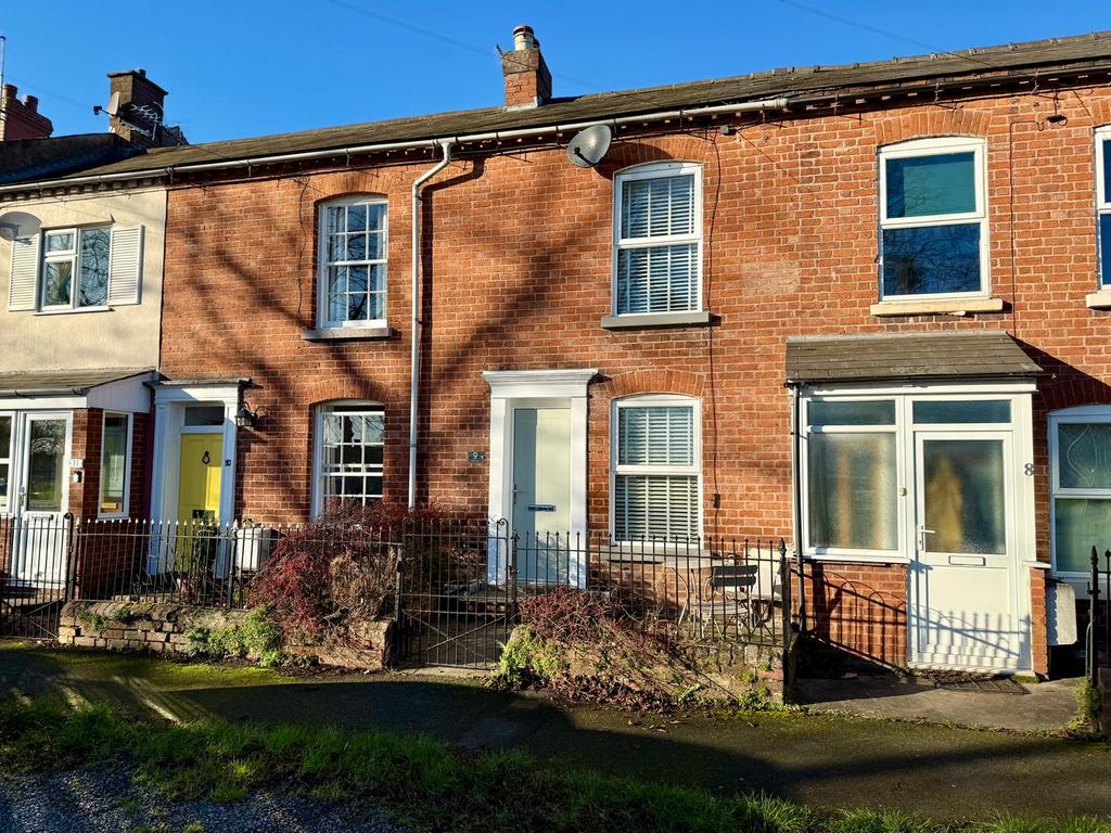 Priory Place, Hereford, HR4 2 bed terraced house - £199,950