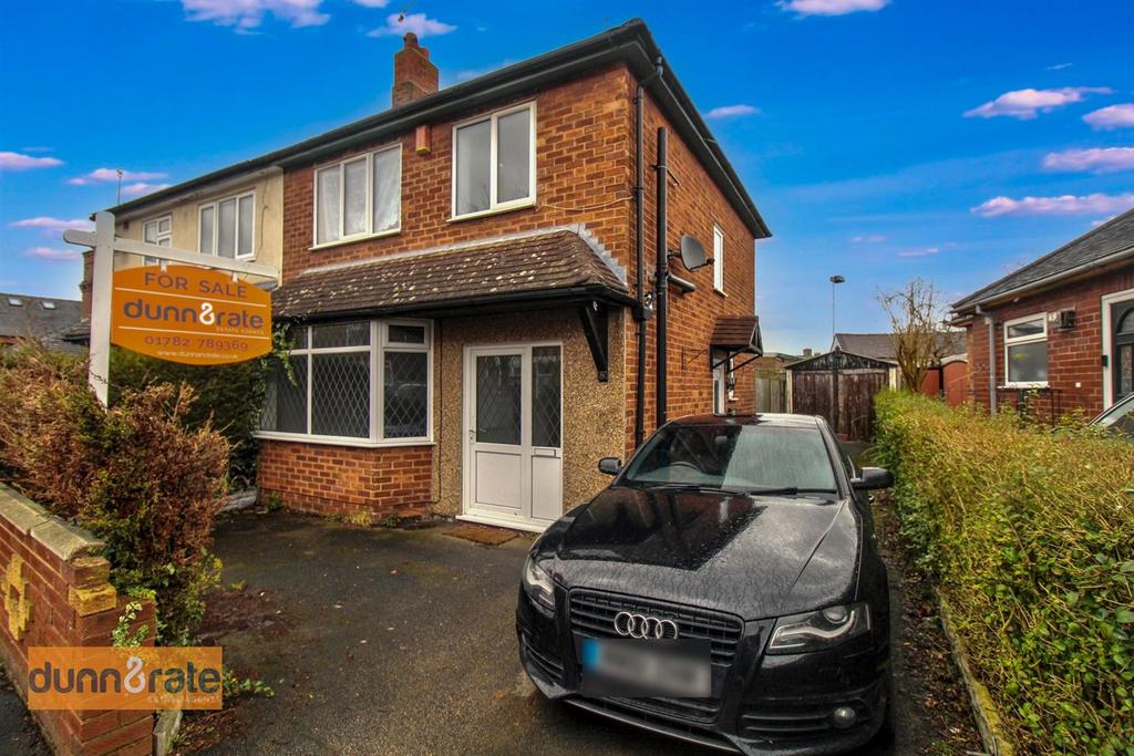 Felstead Street, Stoke-On-Trent ST2 3 bed semi-detached house - £170,000