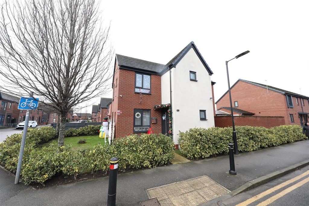 Wheeler Street, Hull 3 bed detached house - £180,000