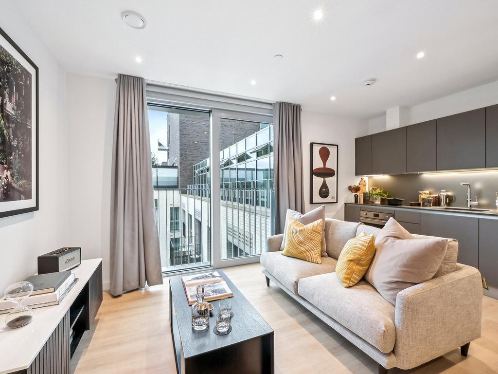 Bloom House West, Nine Elms Lane, SW11 Studio - £2,817 pcm (£650 pw)