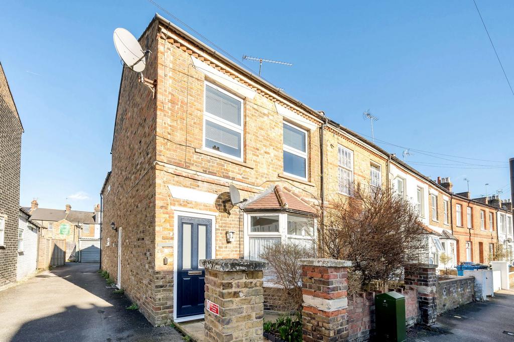 Oxford Road, Windsor, SL4 1 bed maisonette for sale - £280,000