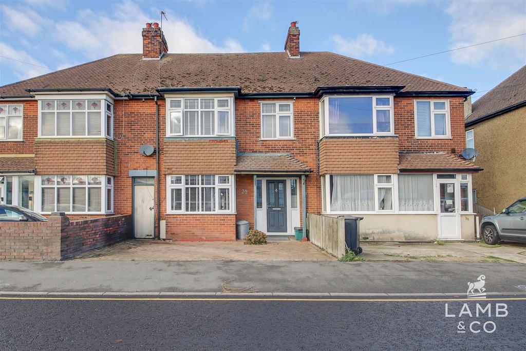 Oxford Road, Clacton-On-Sea CO15 3 bed terraced house for sale - £230,000