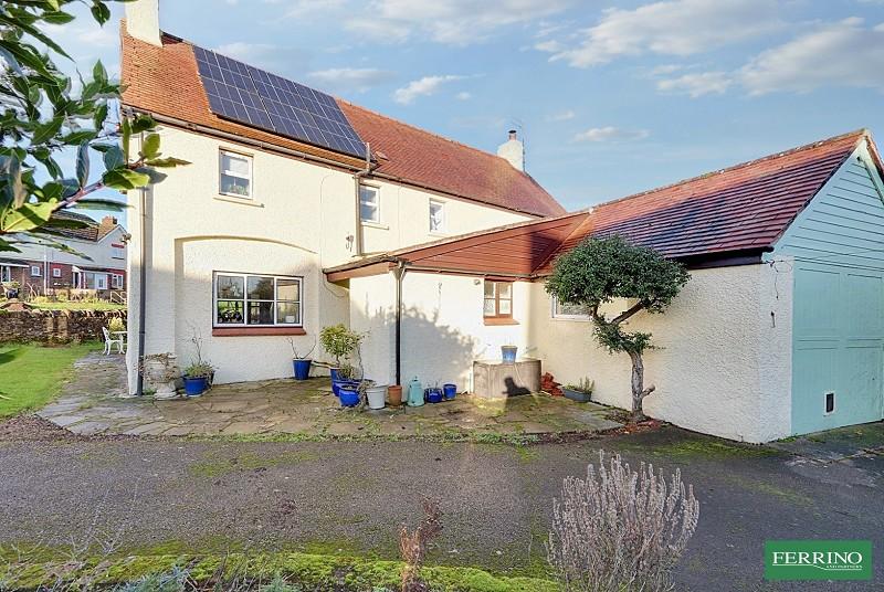 Clanna Lane, Alvington, Lydney... 4 bed detached house for sale - £550,000